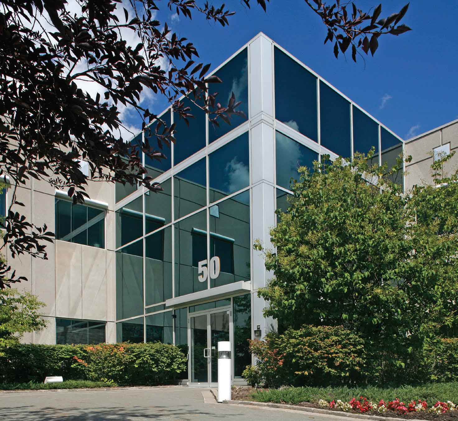 State-of-the-art Tech Hub - Colonnade BridgePort